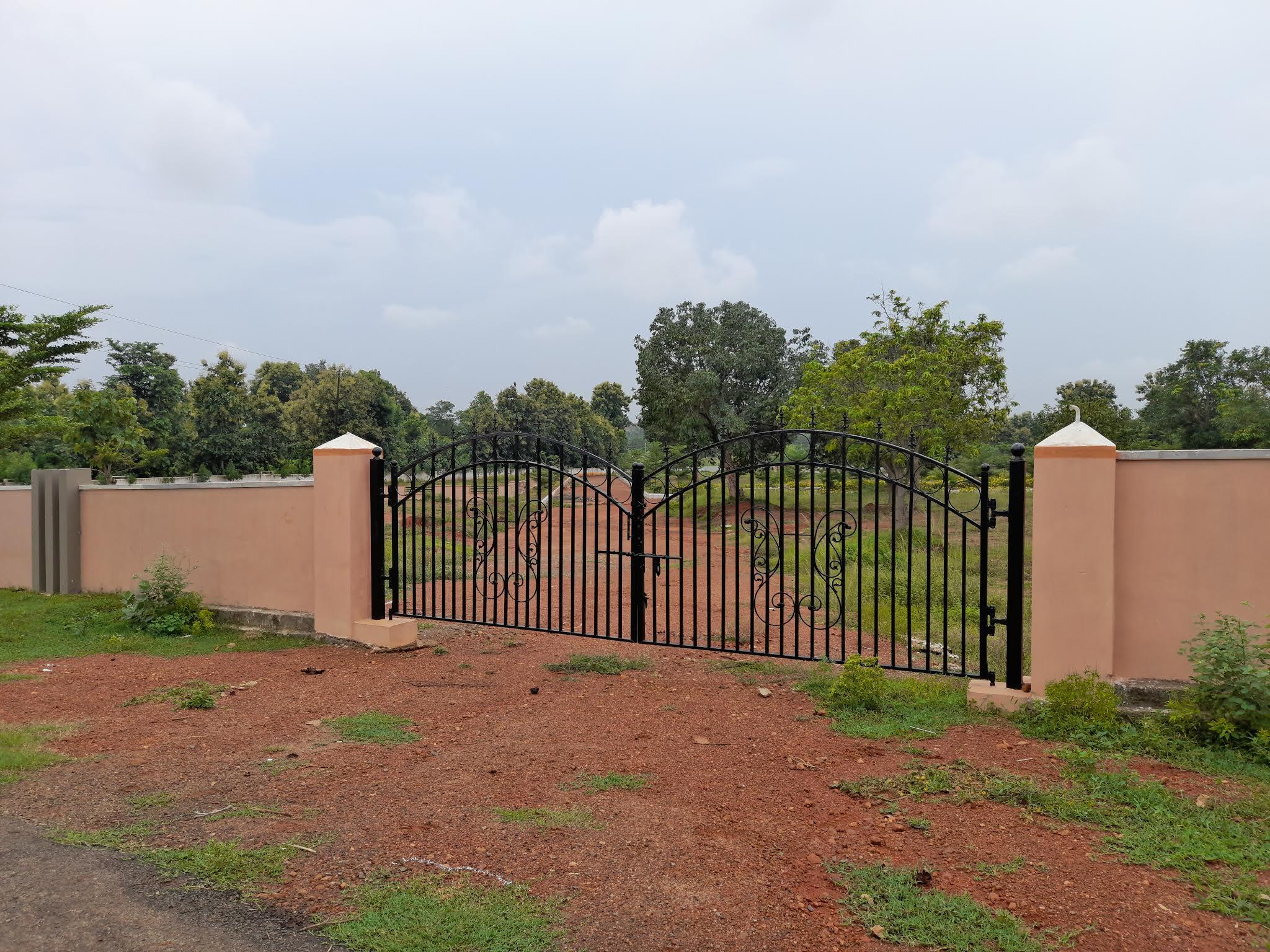 Alluris Nandanavanam 3VUDA approved plots in Dakamarri Highway-facing plots in Dakamarri ...